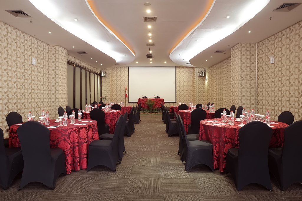 Home - Grand Edge Hotel Semarang